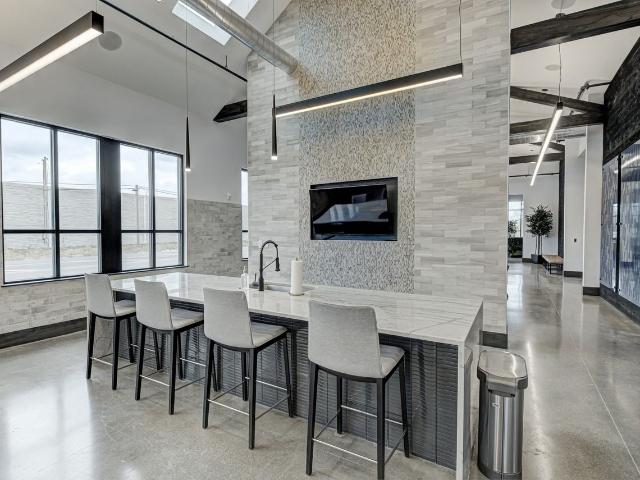 Pullman Pointe 1 Bedroom Apartment for Rent at 11110 Lantern Rd, Fishers, IN 46038