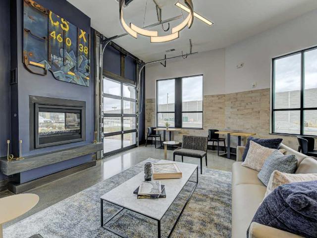 Pullman Pointe 2 Bedroom Apartment for Rent at 11110 Lantern Rd, Fishers, IN 46038