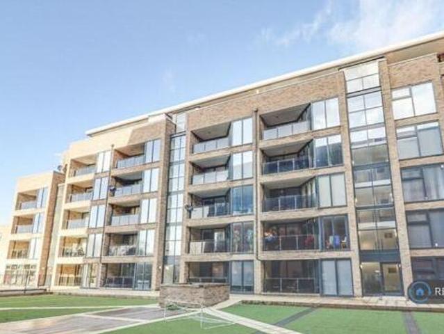 Pullman Square, Grays, 2 Bedroom Flat