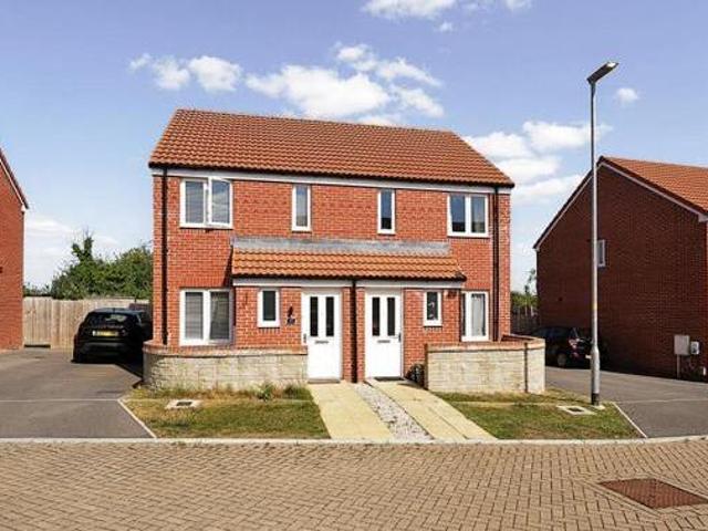 Purton, Wiltshire, 2 Bedroom Semi detached