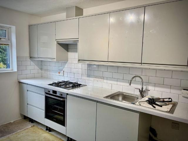 Purbeck Close, Eastbourne, BN23 8EX
