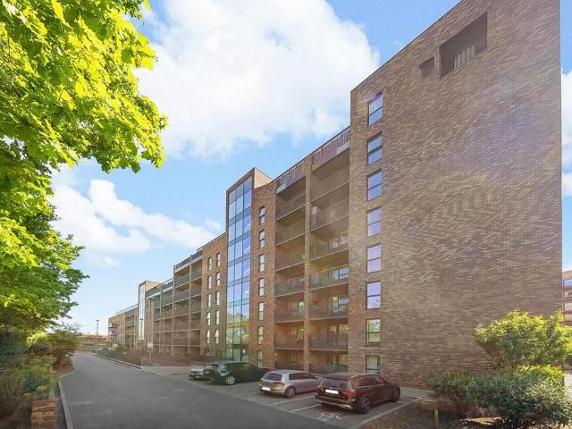 Purbeck Gardens, Sydenham, London, SE26 3 bed apartment to rent £3,300 pcm £762 pw