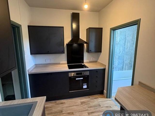 Purbeck Road, Chatham, ME4 1 bed flat to rent £1,050 pcm £242 pw
