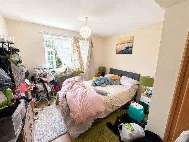Purbrock Avenue, Watford