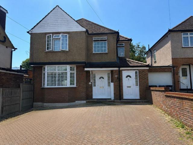 Purbrock Avenue, Watford WD25, 2 bed flat to rent, £1,600 pcm | PrimeLocation