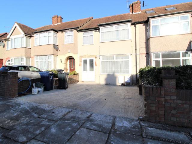 Purcell Road, Greenford UB6, 4 bed terraced house to rent, £3,000 pcm | PrimeLocation