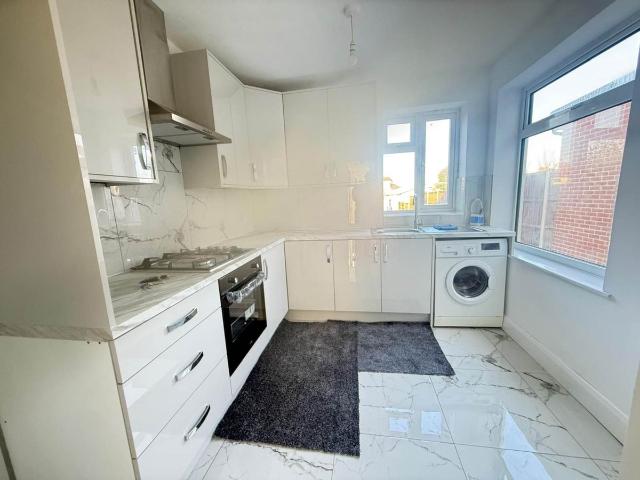 Purcell Road, Greenford UB6, 4 bed semi detached house to rent, £3,000 pcm | PrimeLocation