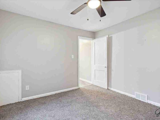 Puritan Manor 2 Bedroom Apartment for Rent at 15818 Puritan St, Detroit, MI 48227 Cerveny