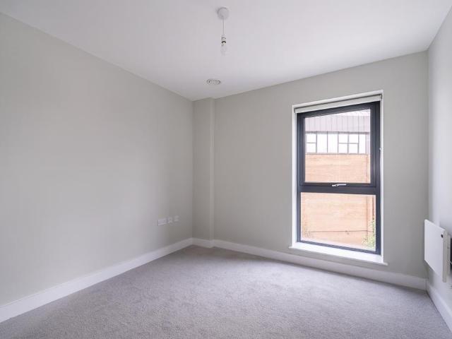 Purl House, 10 Market St Newbury RG14 2 bed apartment to rent £1,710 pcm £395 pw