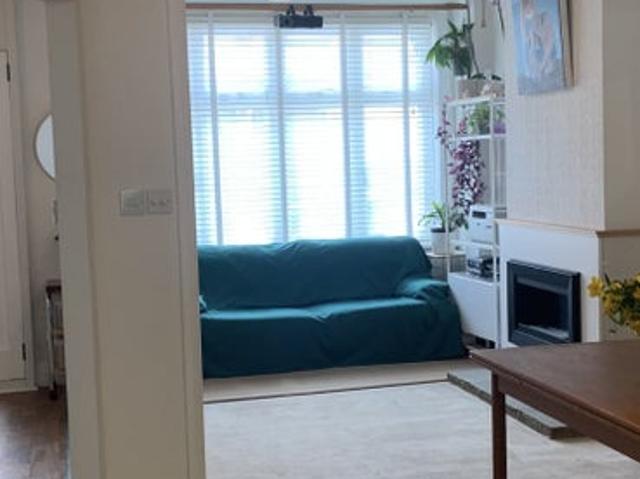 Purley 3 bed, double glazed garden lane entrance