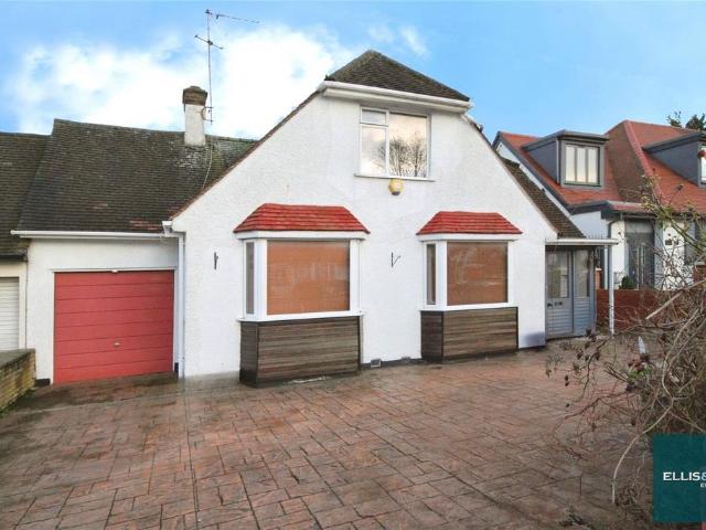 Purley Avenue, Cricklewood, NW2 3 bed semi detached house to rent £3,000 pcm £692 pw