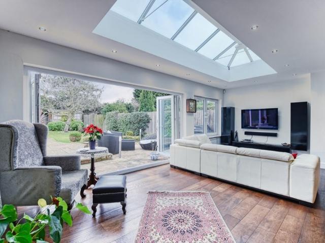 Purley Avenue, London, NW2
