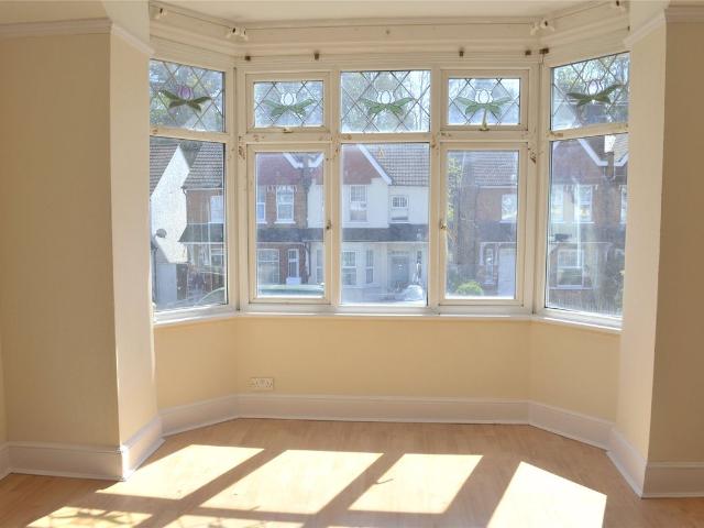 Purley Park Road, Purley, Surrey CR8, 2 bed flat to rent, £1,600 pcm | PrimeLocation