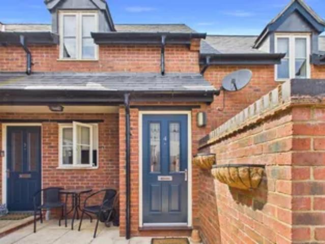 Purlieu Mews, Naseby £975 pcm ⓘ The monthly or weekly payment required by the landlord. Read our glossary page *Tenant Info | 2 bedrooms Material Information