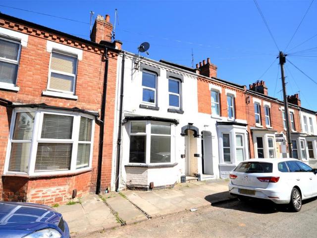 Purser Road, Abington. NN1 3 bed terraced house to rent £1,095 pcm £253 pw