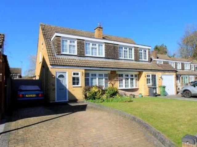 Putteridge, Wren Close, Luton, 3 Bedroom Semi detached