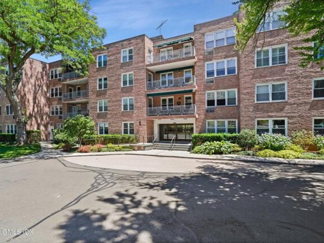 Putnam Hl Apt B, Greenwich, Home For Sale