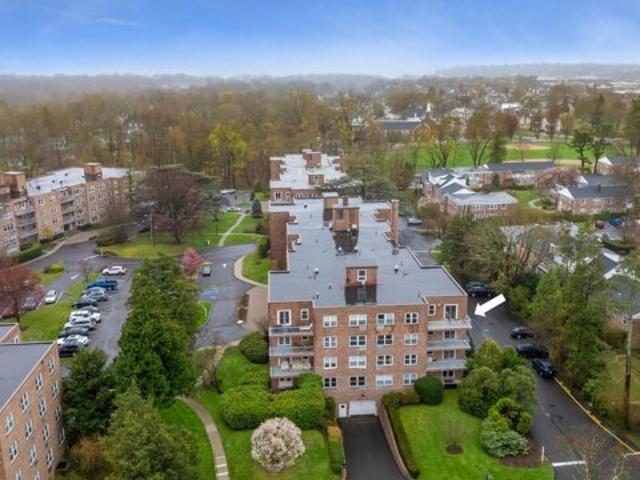 Putnam Hl Apt H, Greenwich, Condo For Sale