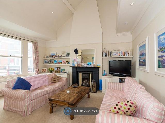 Putney Bridge Road, London SW15, 3 bed maisonette to rent, £3,400 pcm | PrimeLocation
