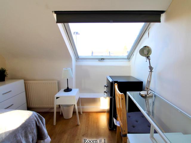Putney Bridge 5, United_kingdom Room 3