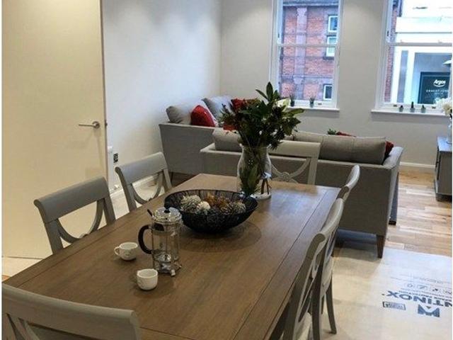 Putney High St, London SW15, 2 bed flat to rent, £2,610 pcm | PrimeLocation