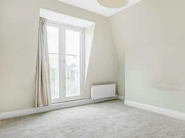 Putney High Street, London, SW15 1SU, United Kingdom | 3 bed house for rent #154596080 | Rentberry