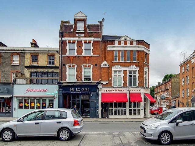 Putney High Street, Putney SW15, 2 bed flat to rent, £2,300 pcm | PrimeLocation