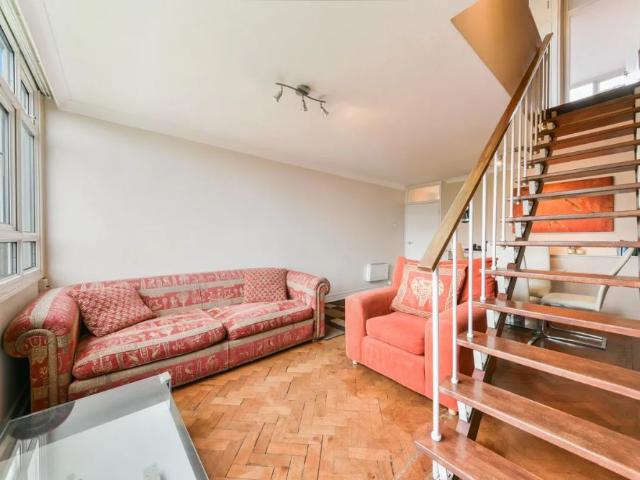 Putney Hill