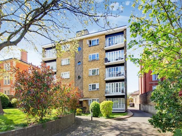 Putney Hill, Putney Hill SW15, 2 bed flat to rent, £2,250 pcm | PrimeLocation