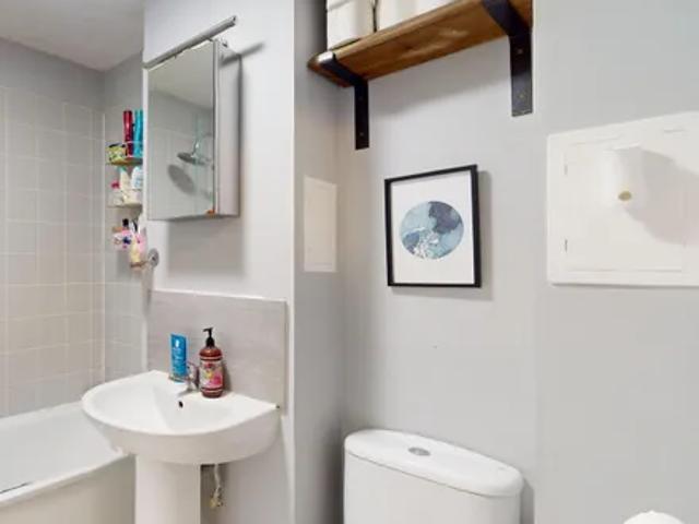 Putney Retail Area, 1 Brewhouse Lane, London, SW15 2JH, United Kingdom | 1 bed apartment for rent #165424054 | Rentberry