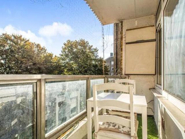 Pynham Close, Abbeywood, 2 Bedroom Apartment
