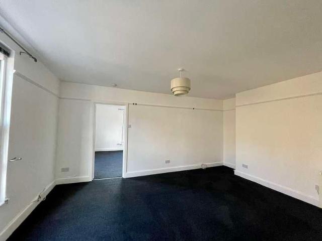 Pylewell Road, Hythe, SO45