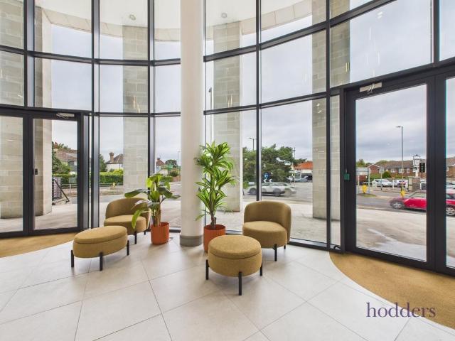 Pyrcroft Road, Chertsey, Surrey, KT16 1 bed apartment to rent £1,450 pcm £335 pw