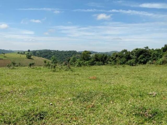 Q10X. SUA CHACRINHA PROX. REPRESA DE IGARATÁ