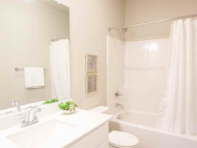 Q1 Apartments 2 Bedroom Apartment for Rent at 421 Ne 80th Ave, Hillsboro, OR 97006 Sommerset West Elmonica South