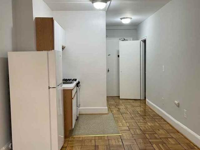 Q Street Apartments Studio Apartment for Rent at 2501 Q St Nw, Washington, DC 20007 Georgetown