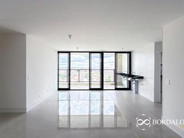 QE 40 Apartamento de 4 Quartos Lazer Completo e Aceita Financiamento