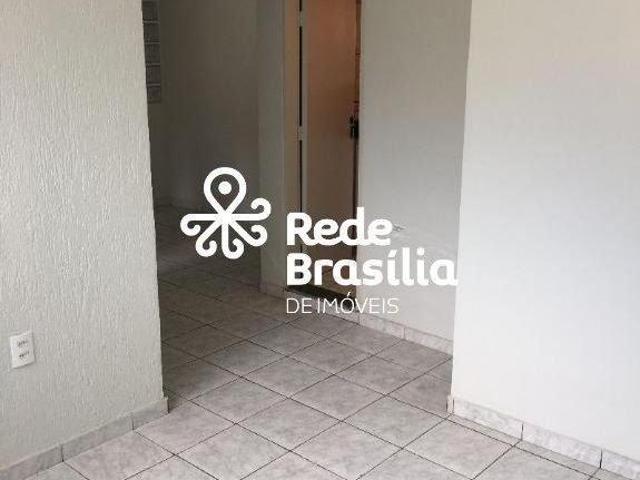 QE 40 Apartamento nascente com 2 quartos com armários Guará II