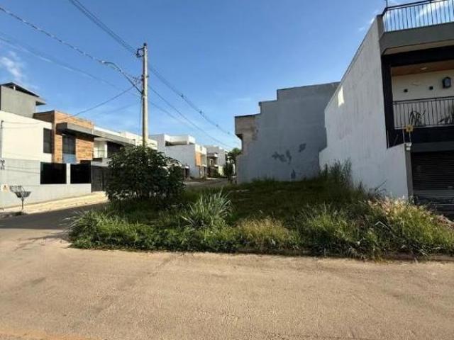 QE 50 Terreno situado na esquina da rua, plano, na melhor localização do Bairro ! Guará II Brasí