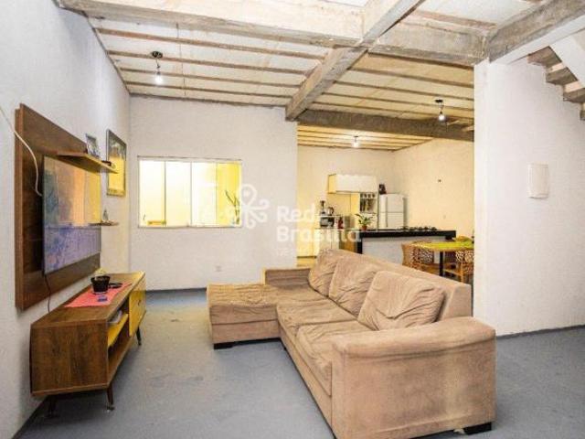 QE 50 Excelente Casa com 6 quartos 3 suítes 3 banheiros sociais 2 vagas de garagem Guará I