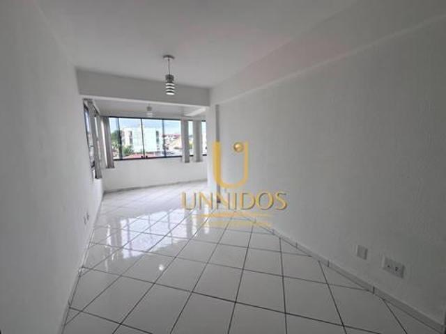 QE 12 apartamento 02 quartos 03andar guara 1