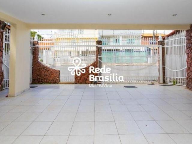 QE 15 | Casa Sobrado com 5 quartos sendo 3 suítes 3 vagas de garagem aceita financiamento e FGT