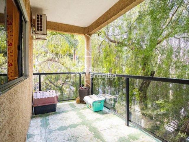 QE 15 | Excelente potencial comercial e residencial nesta casa, nascente de esquina | Guará