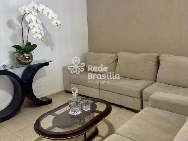 QE 28 CASA PRINCIPAL MAIS EDÍCULA 03 QUARTOS SENDO UMA SUÍTE ACEITA FINANCIAMENTO GUARÁ II/D
