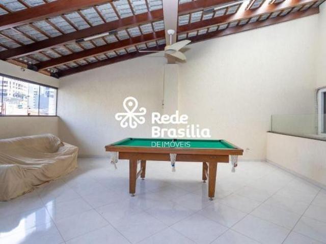 QE 30 | Casa Sobrado com 5 quartos sendo 3 suítes 3 vagas de garagem aceita financiamento FG