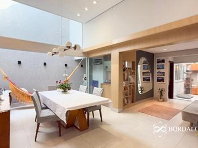 QE 32 Casa Terréa de Alto Padrão com 2 Suites Reformada Aceita Financiamento Guará 2