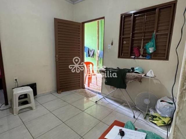 QE 38 CASA COM 02 QUARTOS E DUAS EDÍCULAS GUARÁ II/DF