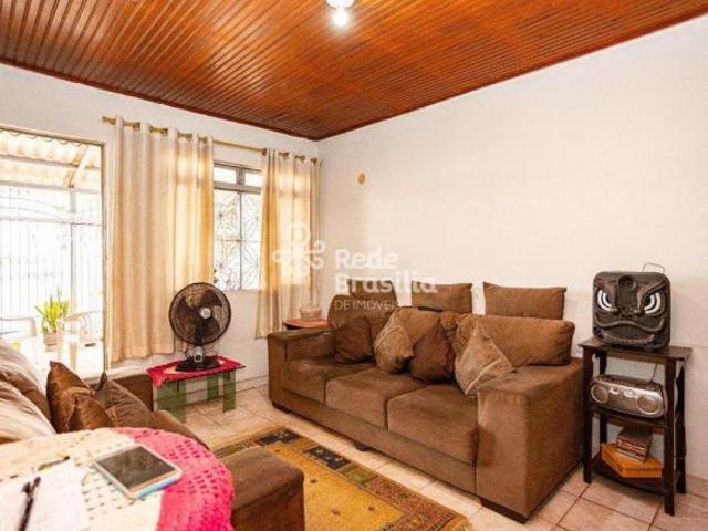 QI 5 | Casa térrea com 3 quartos 1 vaga aceita financiamento e FGTS Guará I