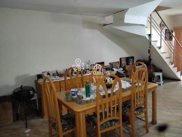 QI 10 | Casa sobrado 5 Quartos Aceita Financiamento Guará I
