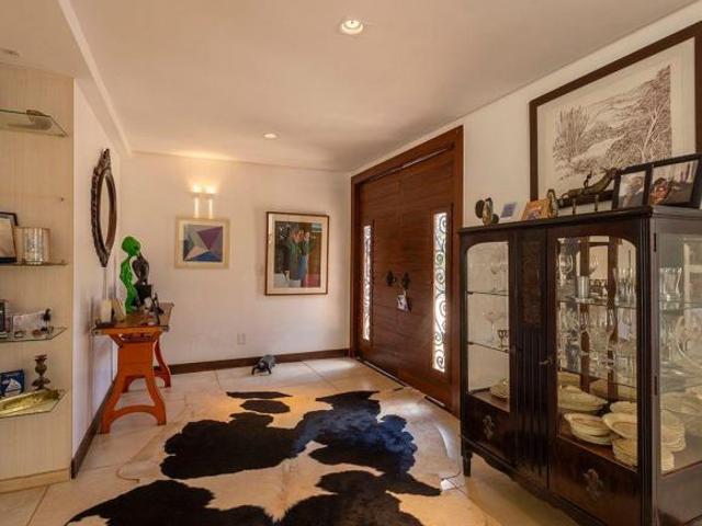 QI 29 Ponta Seca Terreno 3.500 m² Casa 664 m² 4 Quartos 2 suítes + Escritório Financia